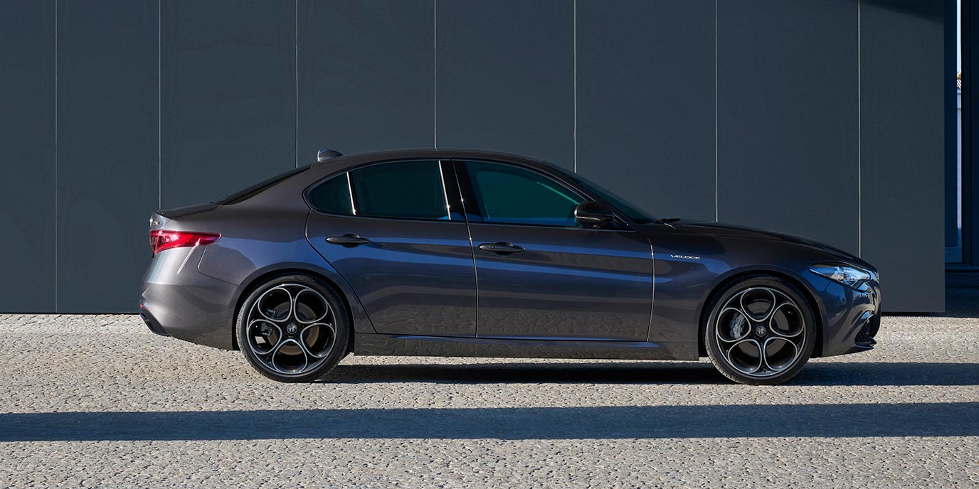 Alfa Romeo Giulia | Σπορ Οδήγηση | Alfa Romeo GR